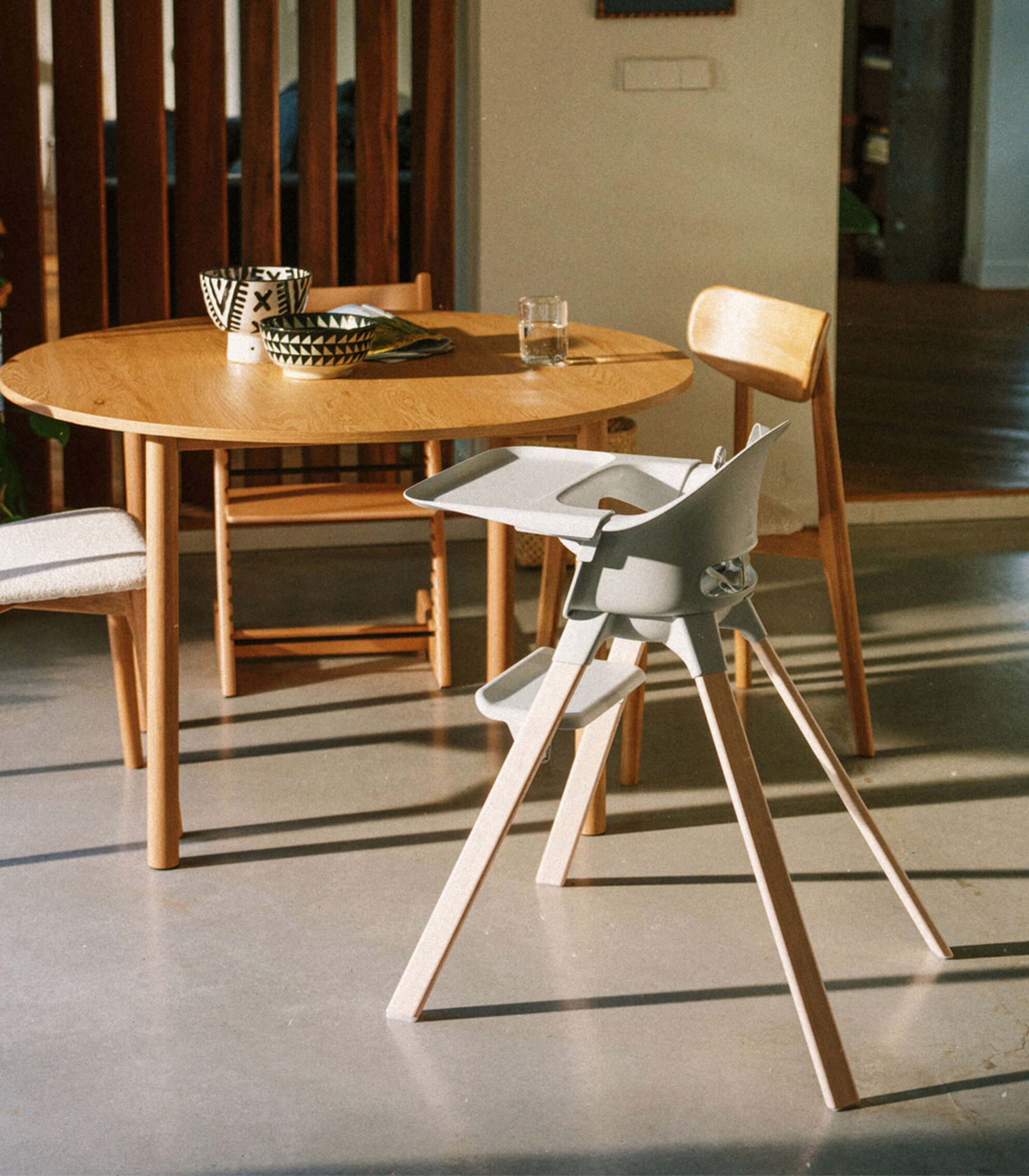 Clikk™ | Portable, easy-to-use high chair for travel & home | Stokke ...