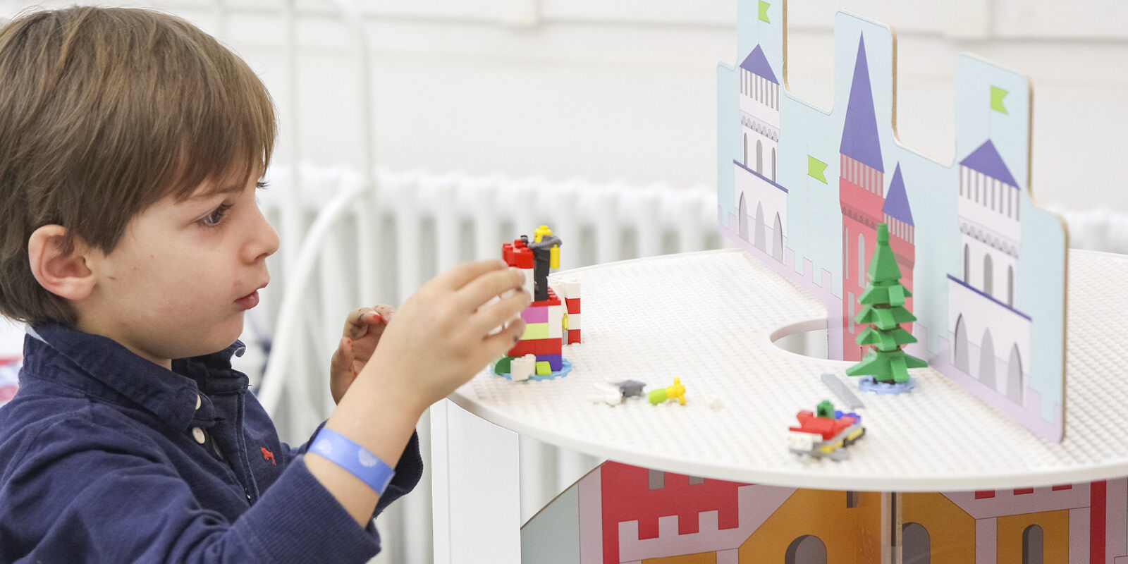 Stokke® MuTable™ Scenarios Bricks Tower V1