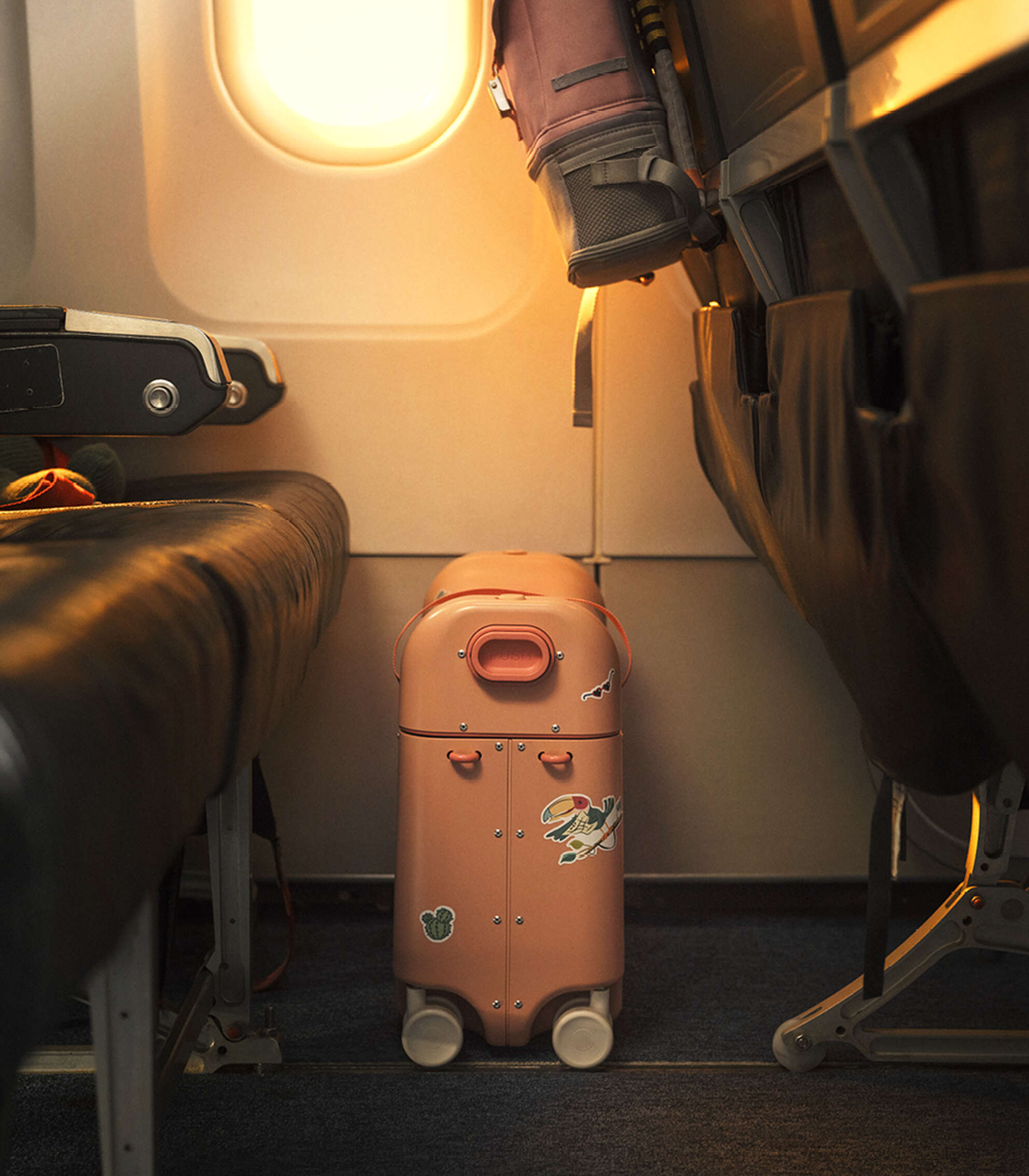 Ride-on Suitcase for Kids | Jetkids™ BedBox™ by Stokke®