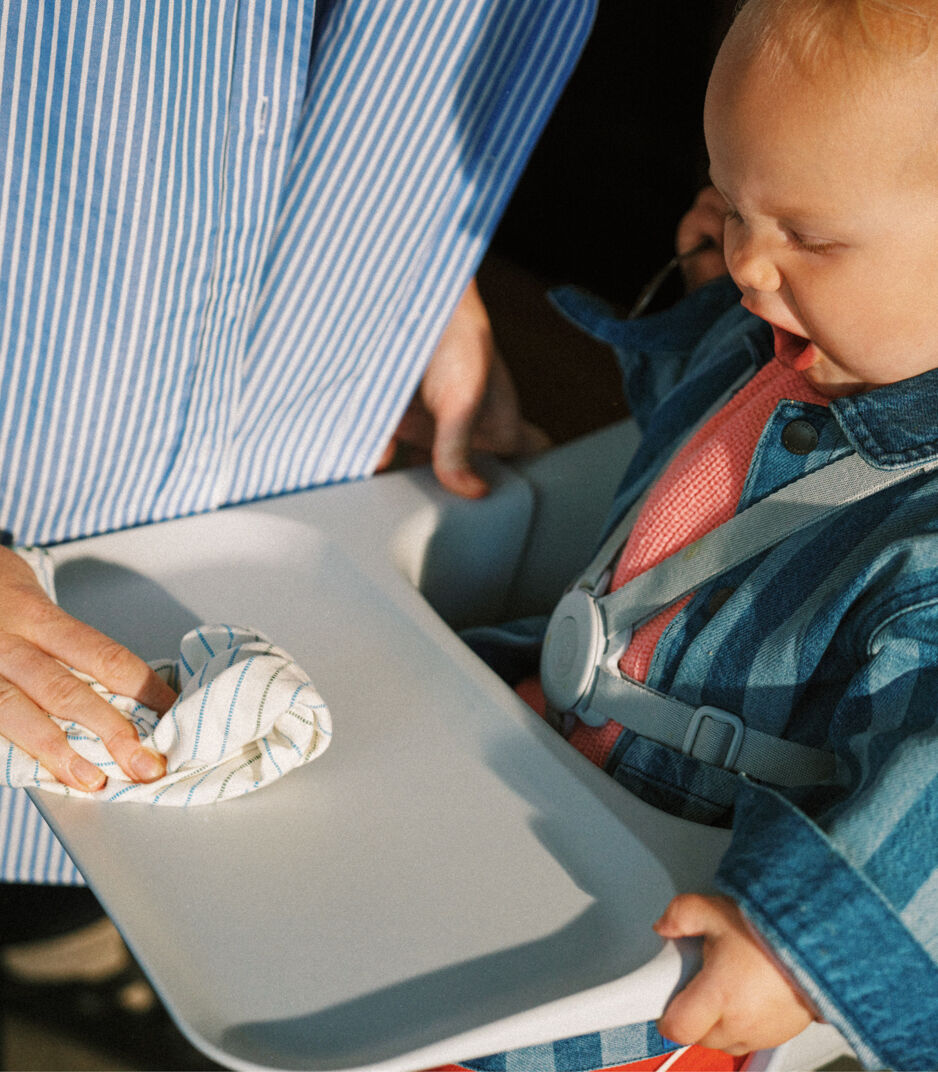 Clikk™ | Portable, easy-to-use high chair for travel & home | Stokke ...