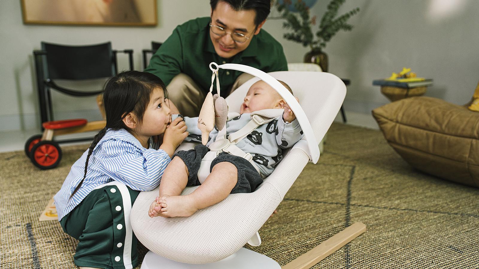 Boutique en ligne Stokke® | Chaise haute, poussettes et nurserie